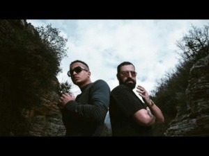 Light: Το πραγματικό όνομα του trapper και η καταγωγή του για την οποία ...